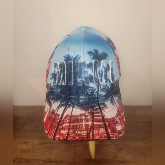 Robin Ruth | Accessories | Robin Ruth Miami Beach All Over Palm Trees ...